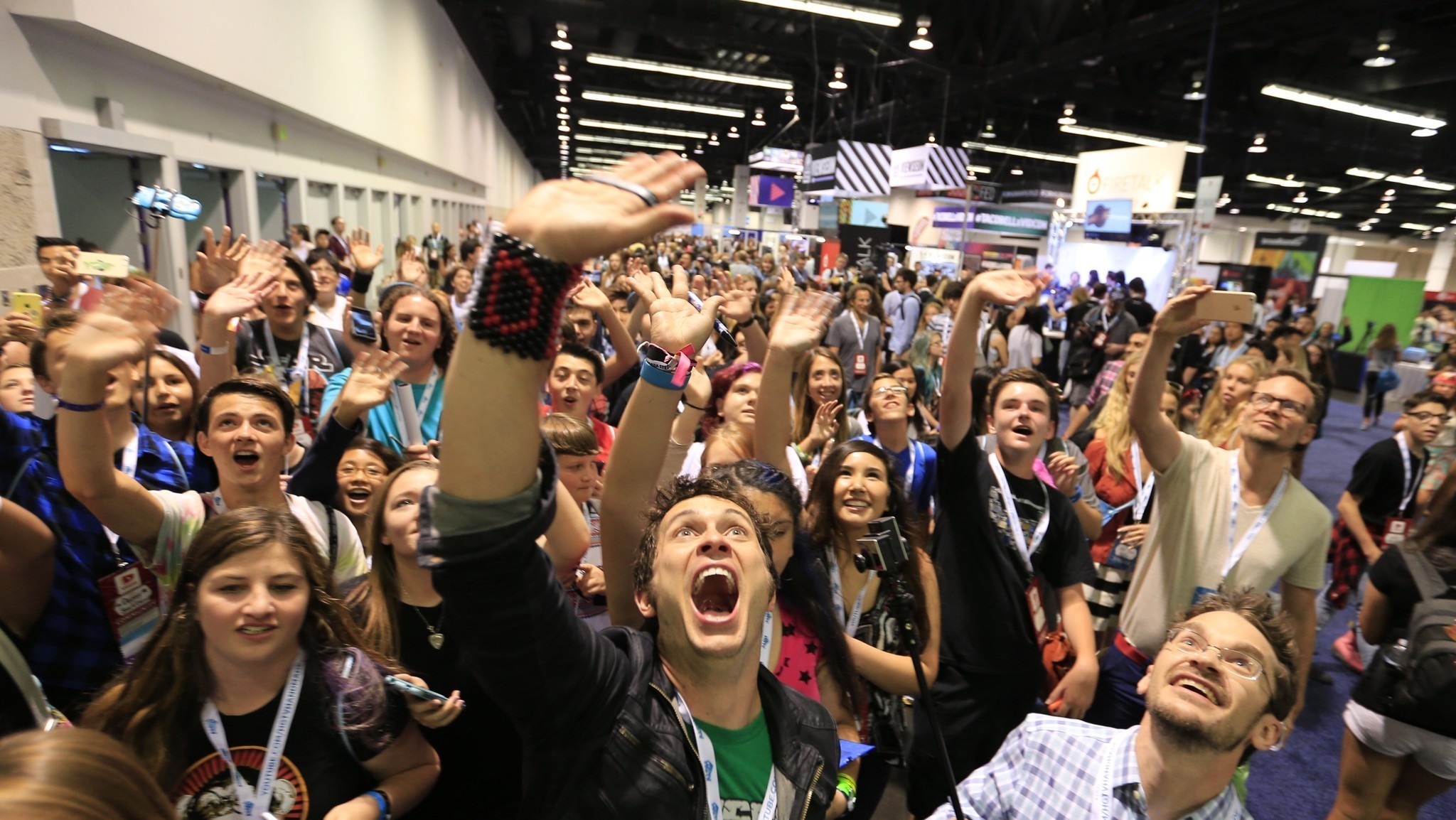 VidCon 2018: For people who love making online videos | AlphaGamma